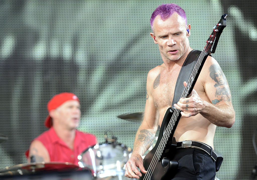 Basista Red Hot Chili Peppers: mówiliśmy na siebie Bracia Wstrzykalscy ...