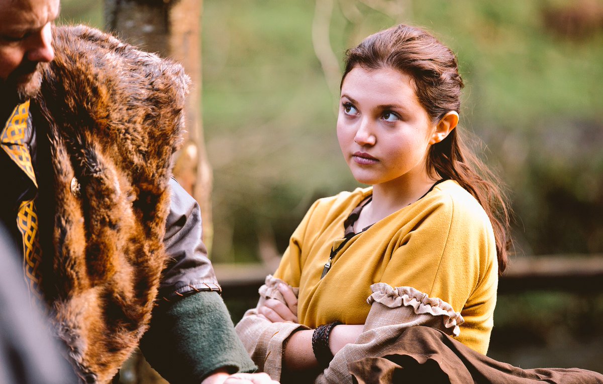 "Wiedźmin": Marilka tylko wygląda na nastolatkę. Kim jest Mia McKenna ...