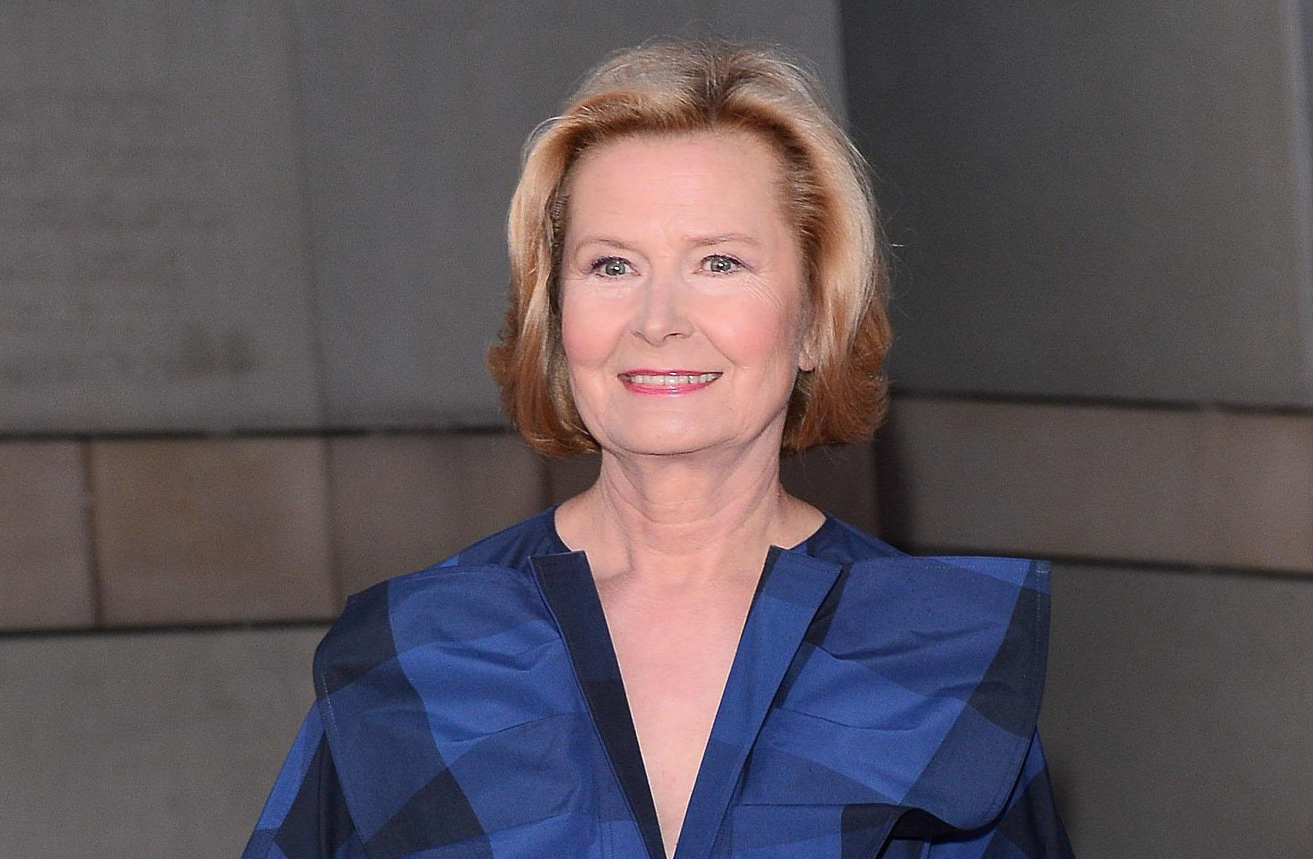 Gwiazda "Klanu" na czerwony dywan wybrała granat. Nie popisała się ...