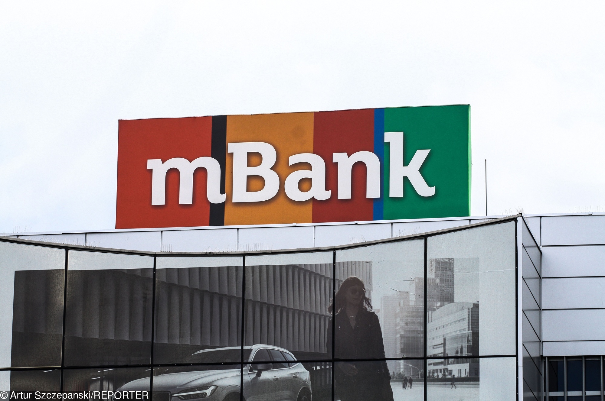 mBank na sprzedaż. Commerzbank rozważa taki ruch - Money.pl