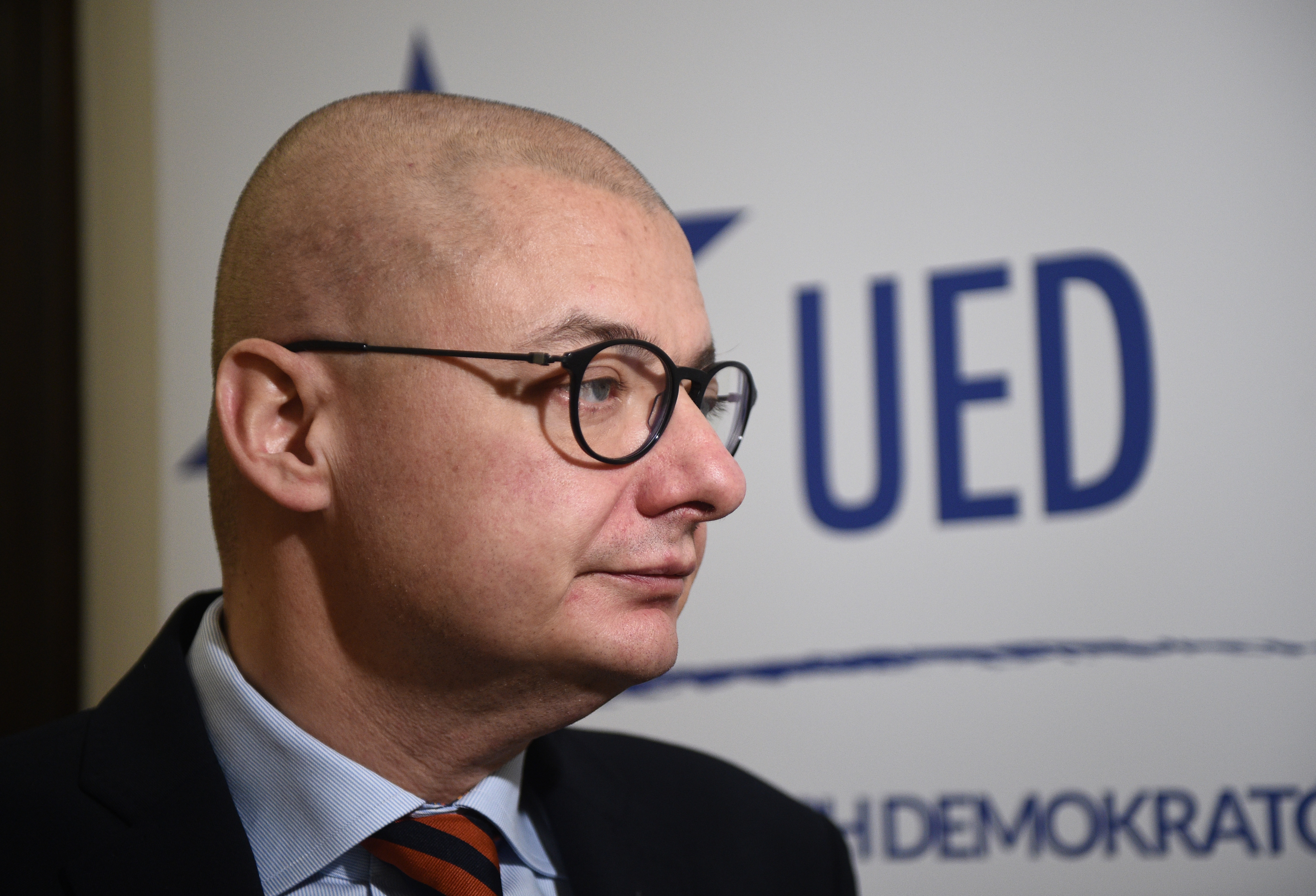 Macierewicz szykuje zemstę? "Już raz na listę agentów wpisał prezesa ...