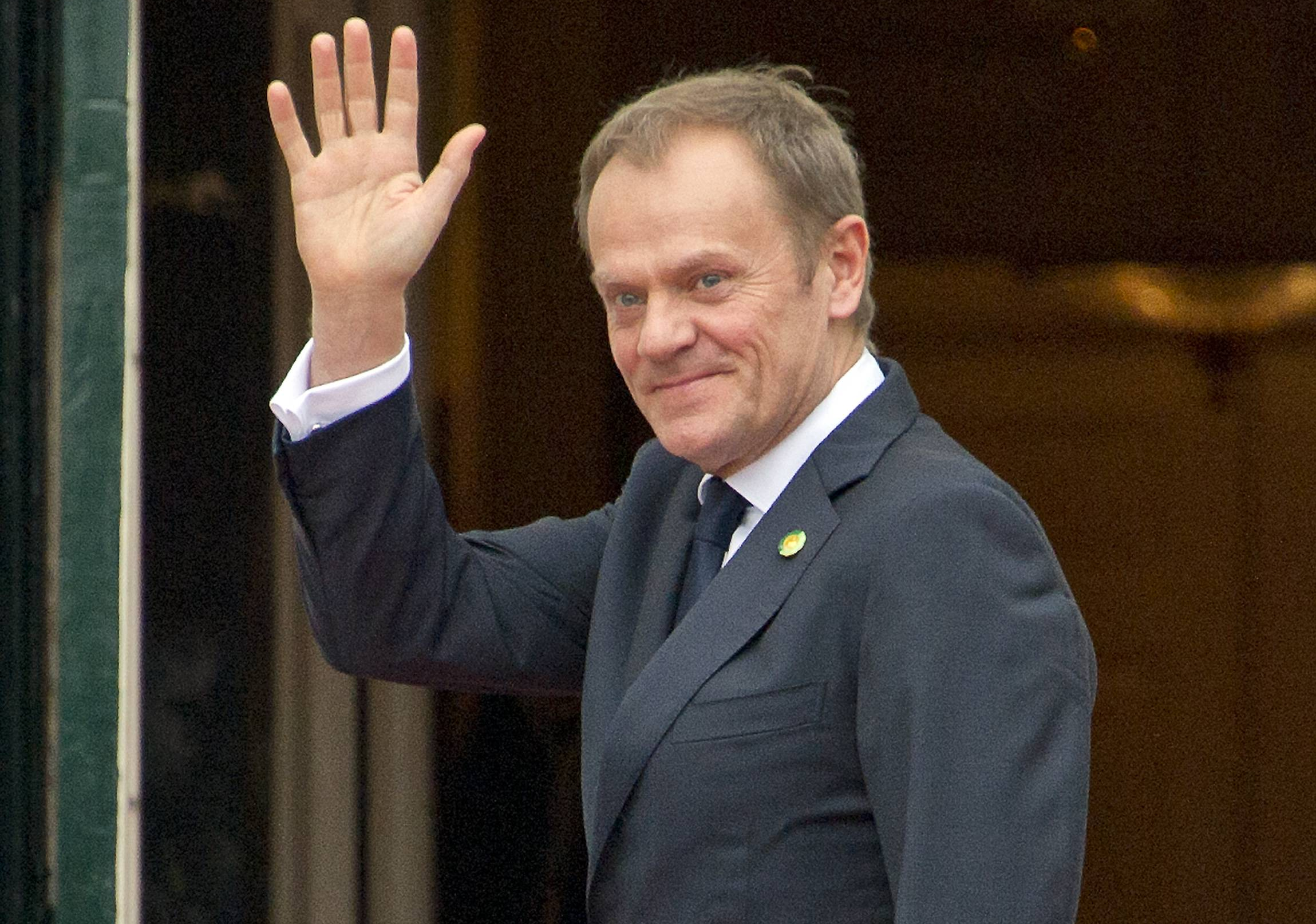 Donald Tusk podziękował za życzenia urodzinowe. Co dostał? - o2 - Serce ...