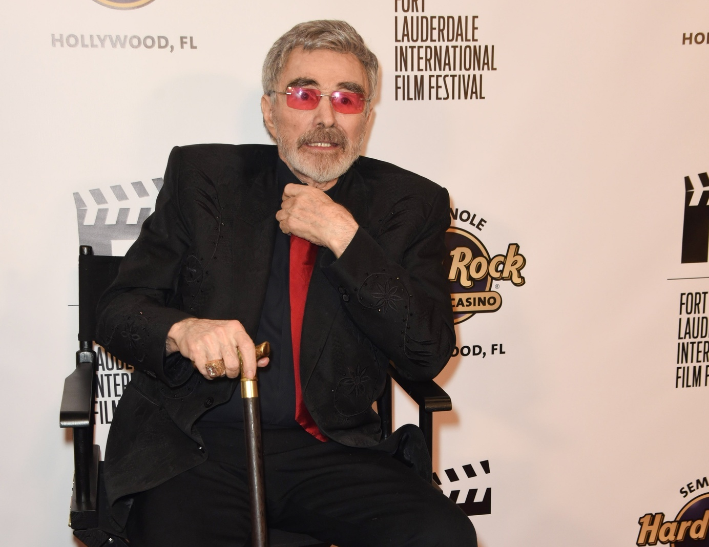 Burt Reynolds jest cieniem dawnego siebie. 81-latek nie myśli jednak o ...