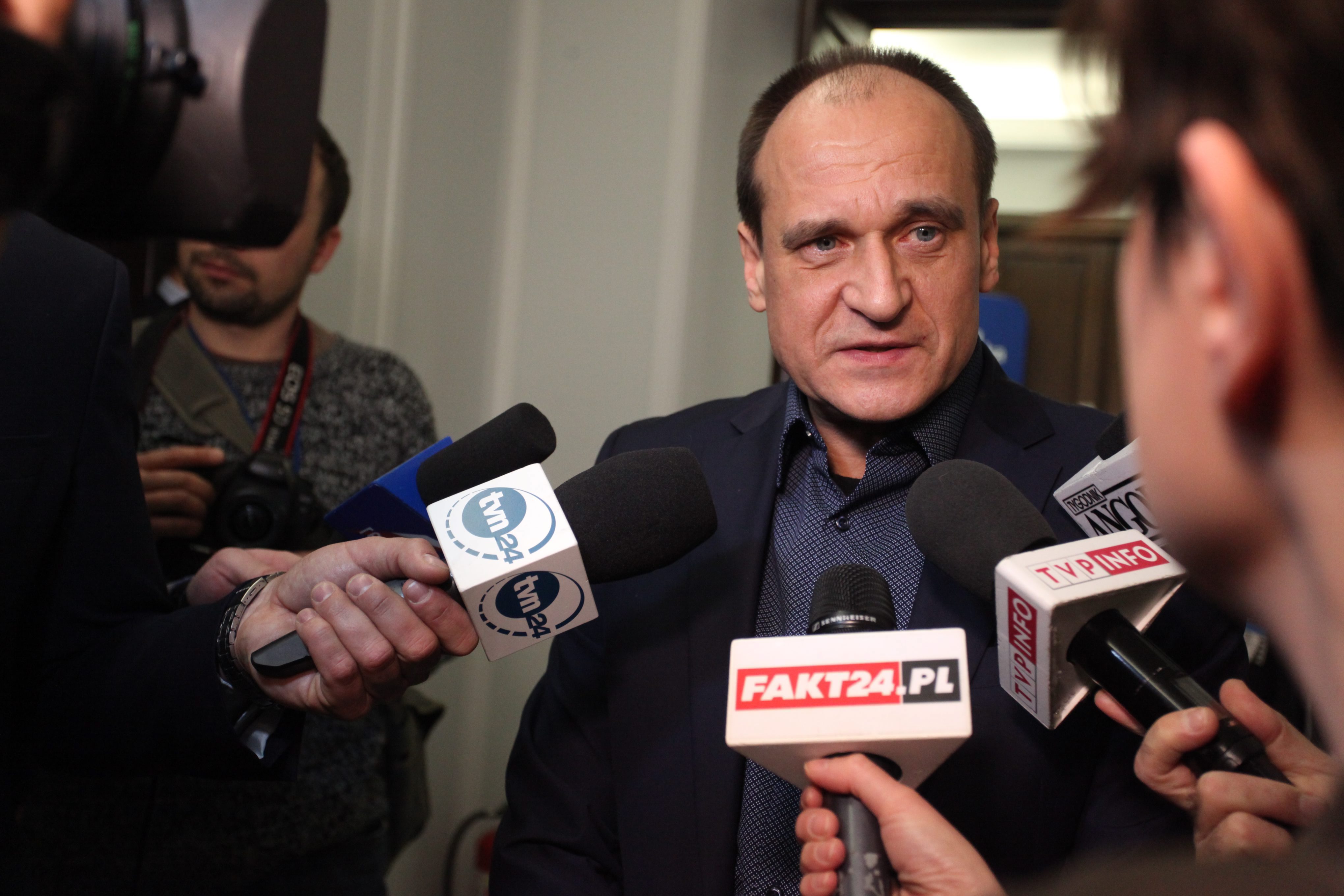 Paweł Kukiz skrytykował premie w rządzie. "Sprawa skandaliczna" - WP ...