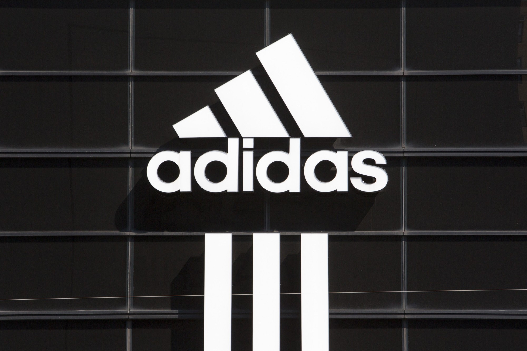 Adidas Historia Del Logo