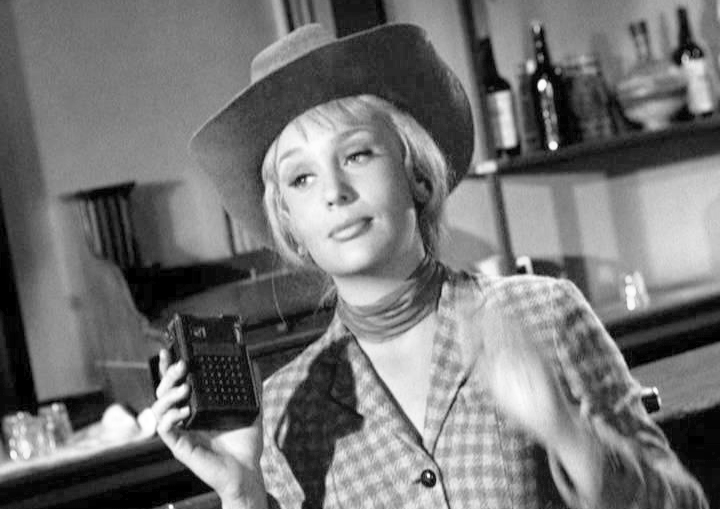 Joan Staley nie żyje. Aktorka i dziewczyna "Playboya" miała 79 lat - WP ...